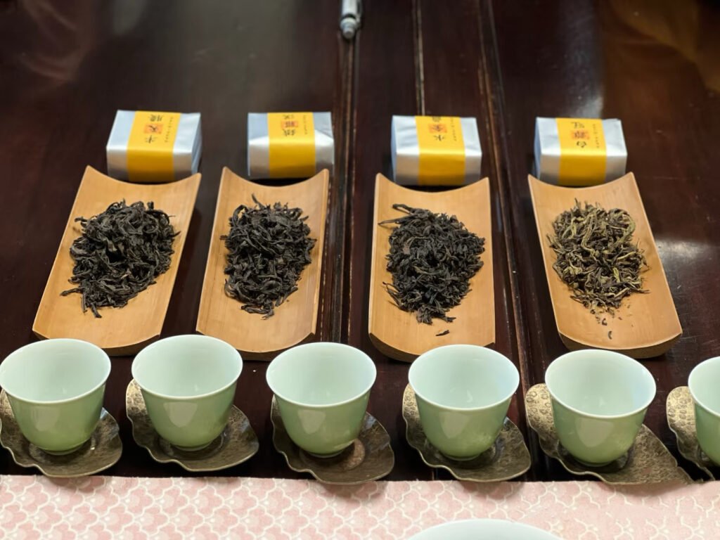 Tea Class：Wuyi Rock Tea（Oolong）-Part 2 Four Famous Bushes（English ...